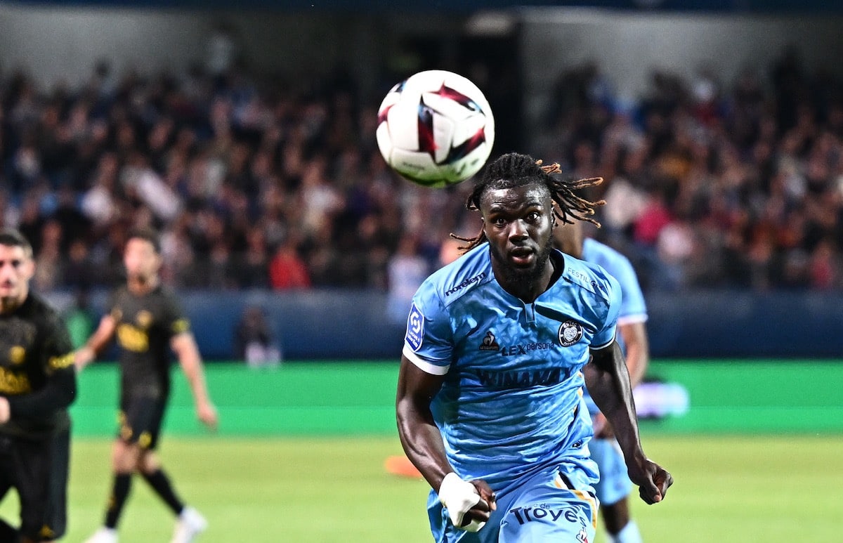 Transferts : Montpellier pense à Mama Baldé (Troyes) et Elia Meschack ...