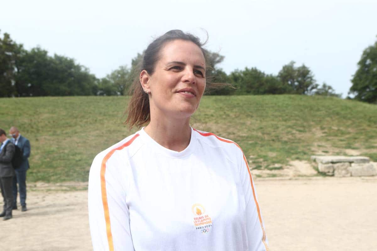 J.O. Athènes 2004 : à 17 ans, Laure Manaudou éclabousse le monde
